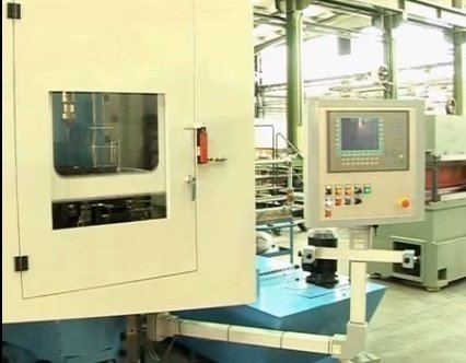 Brochadeira Vertical Tipo "Pull Up" - Maquinas Brochadeiras & Chavetas ...