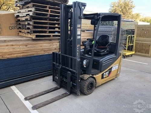 Montacargas A la Venta - MachineTools.com