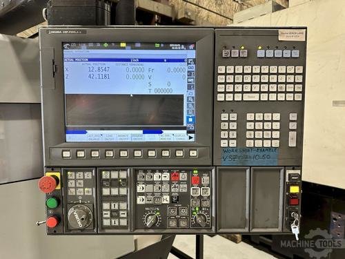 OKUMA GENOS L400E-E CNC Lathes Used - Good #570989 - MachineTools.com