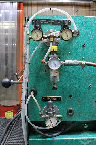 TIMESAVER 125M, 1980, DRY, VARI-SPEED CONVEYOR Deburring Machines ...