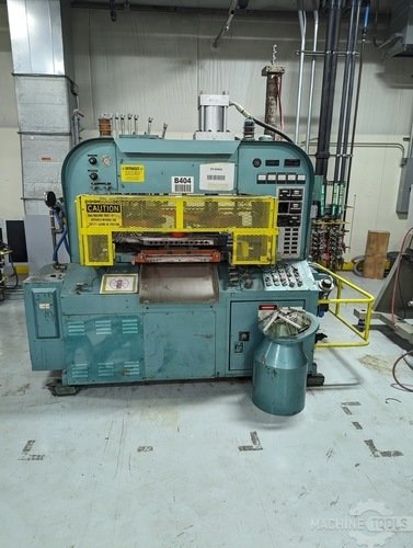 JOMAR 65 블로워 성형기 중고 - 우수 # 1 586071 - MachineTools.com