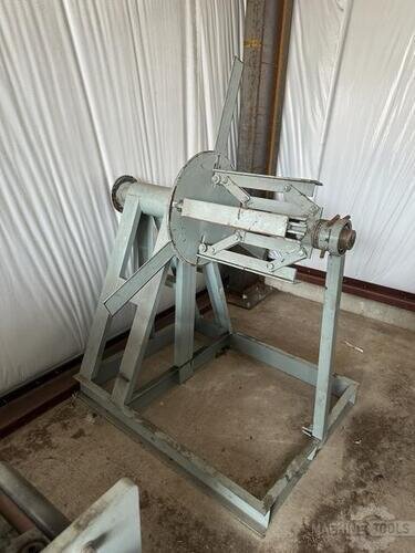 CSC MACHINE ROLL FORMER 辊轧成型机 良好 #609316 - MachineTools.com