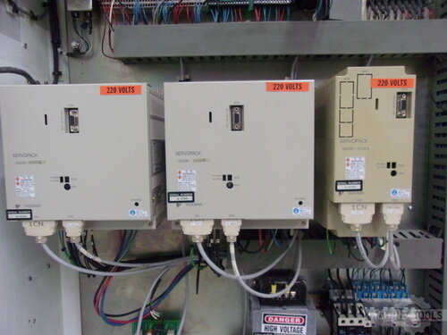 MILLTRONICS VMD 30 Centros de Maquinado Verticales Usado - En buenas condiciones #629743 - Machin...