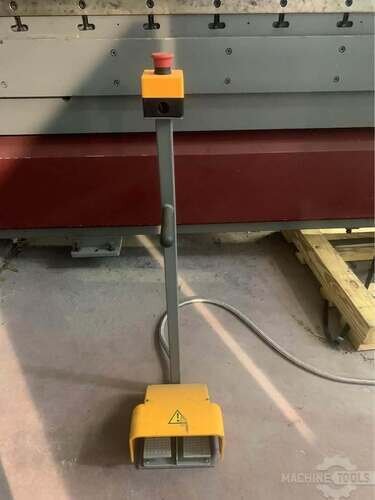 GMC EFM-1014CNC Folding Machines #631211 - MachineTools.com