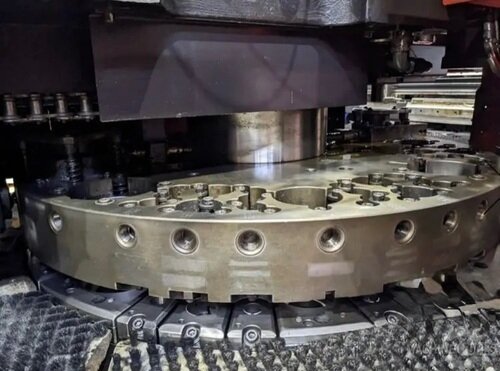 AMADA EM2510NT Punzonadoras de Torreta (Columna) #663775 - MachineTools.com