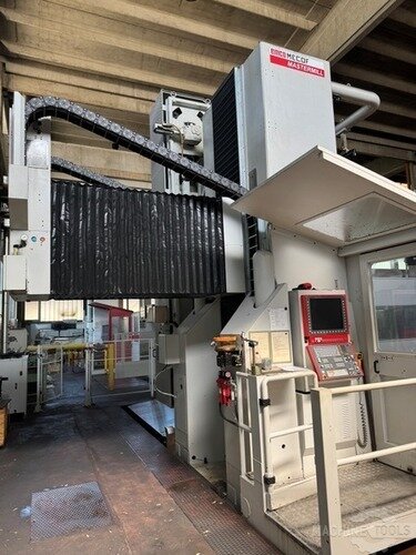 EMCO MECOF MASTERMILL HPC-3 Horizontal Table Type Boring Mills Used ...