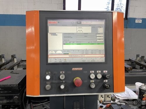 ELUMATEC SBZ 140 Vertical Machining Centers #628474 - MachineTools.com
