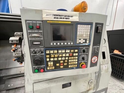 HYUNDAI KIA SKT-28 CNC 车床 非常好 #675573 - MachineTools.com