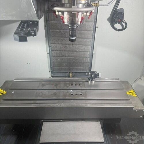 HAAS SUPER MINI MILL Vertical Machining Centers #682643 - MachineTools.com