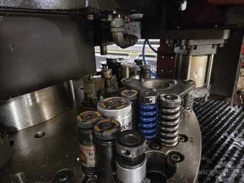 AMADA EM2510NT Turret Socos Usado - Excelente 682657 - MachineTools.com