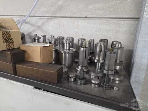 AMADA EM2510NT Turret Socos Usado - Excelente 682657 - MachineTools.com